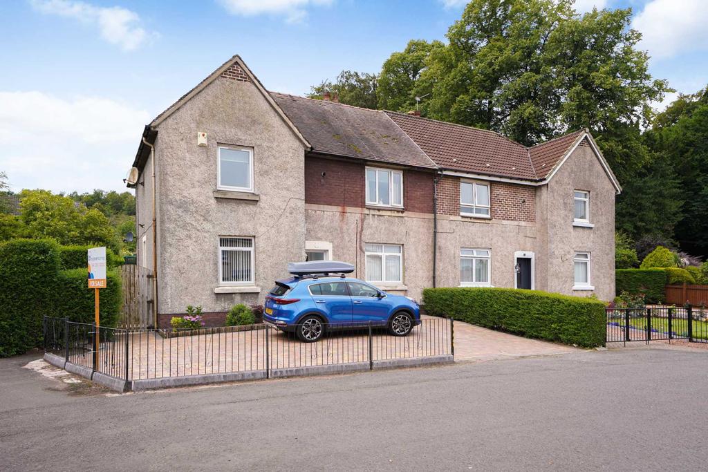 Bellfield Crescent, Barrhead 2 bed cottage - £105,000