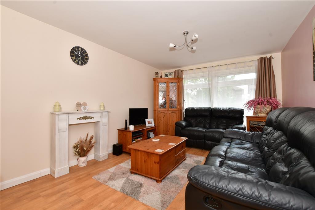 Glena Mount, Sutton, Surrey 2 bed ground floor flat - £270,000