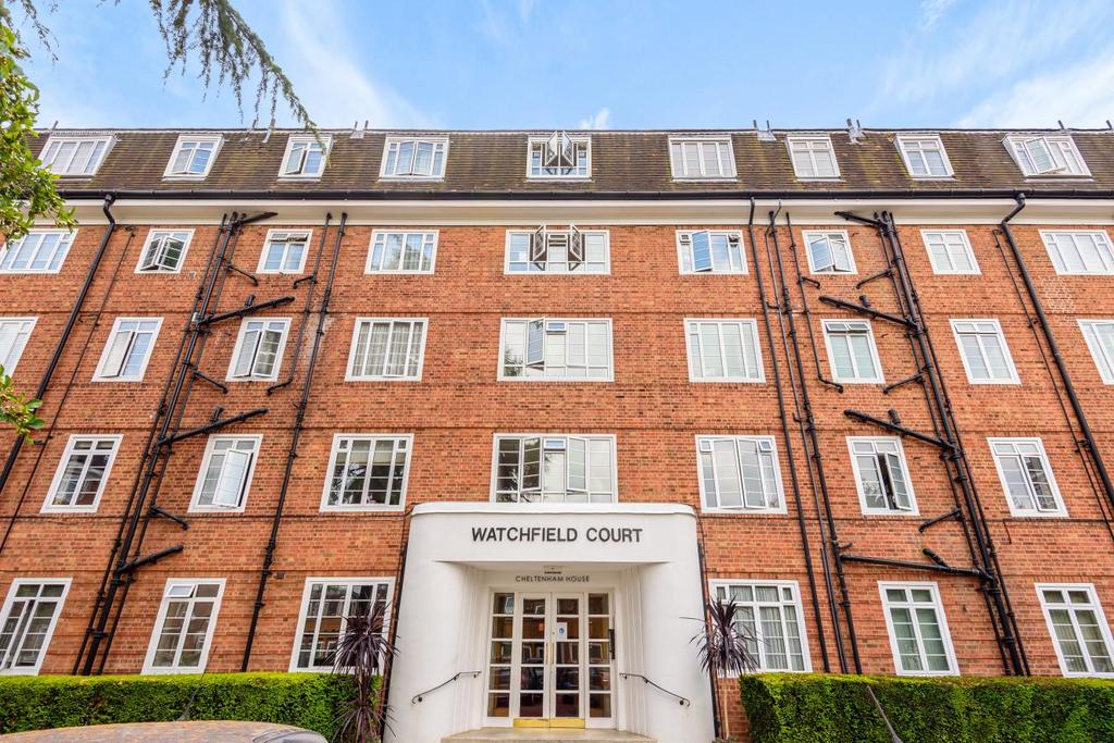 Sutton Court Road, Chiswick 1 bed flat - £425,000