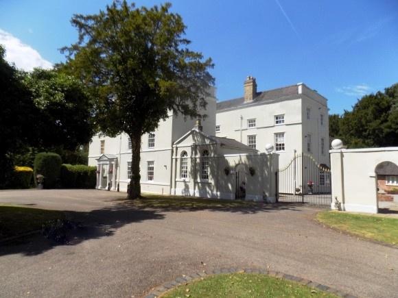 Shaftsbury Suite, Dosthill Hall... 1 bed flat - £895 pcm (£207 pw)