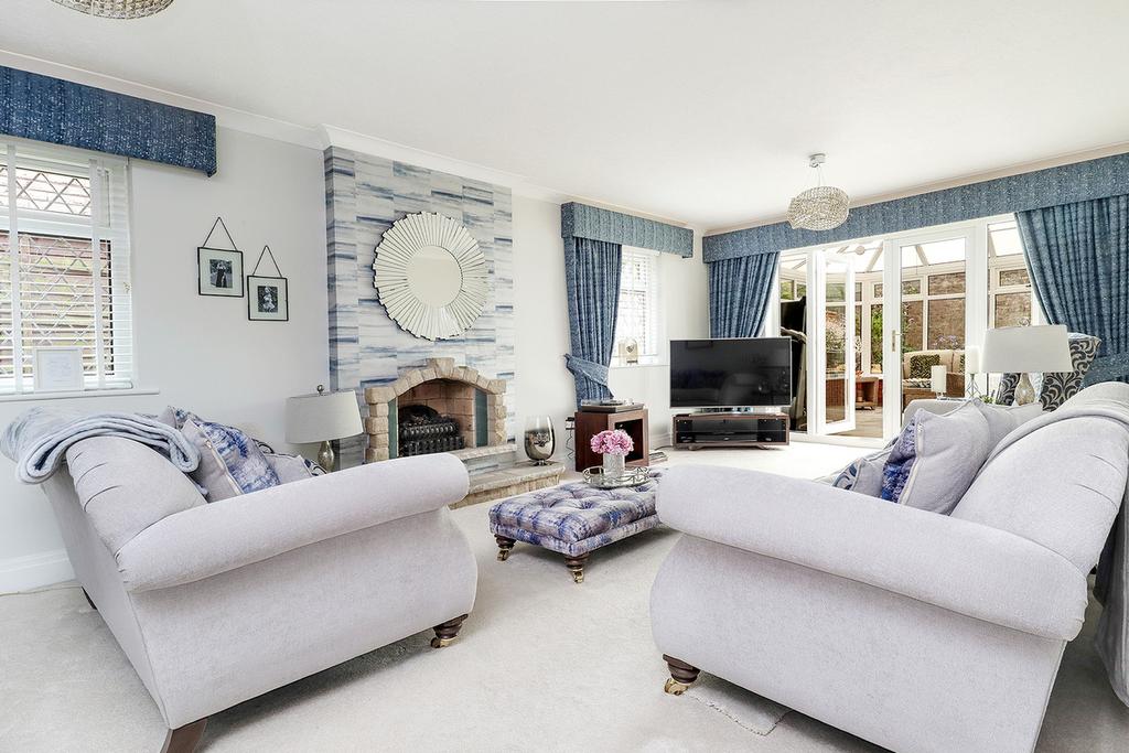 Calder Grange, Liverpool, L18 4 bed detached house - £675,000