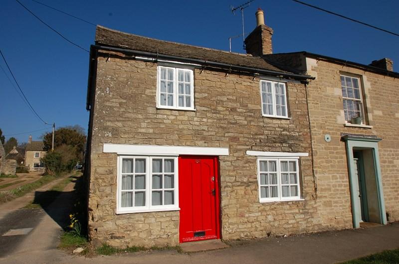 Benefield Road, Oundle, Peterborough... 2 bed end of terrace house - £ ...