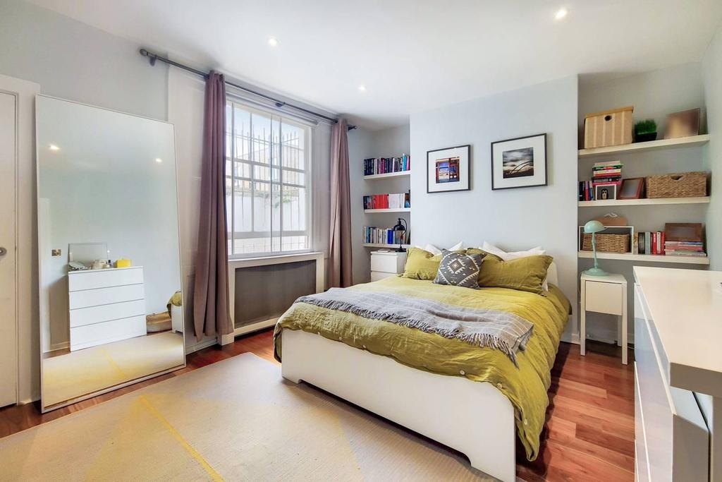 Union Square, Islington, London, N1 2 bed maisonette - £2,925 pcm (£675 pw)