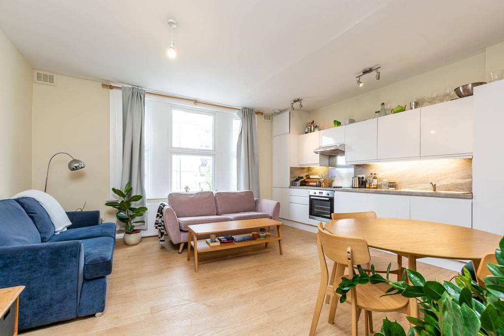 Stockwell Road, Stockwell, London, SW9 1 bed flat - £1,700 pcm (£392 pw)