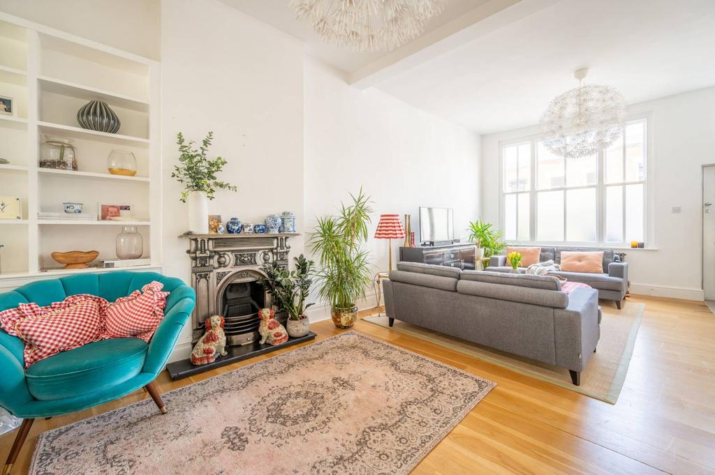 North Cross Road, East Dulwich... 3 bed house - £950,000