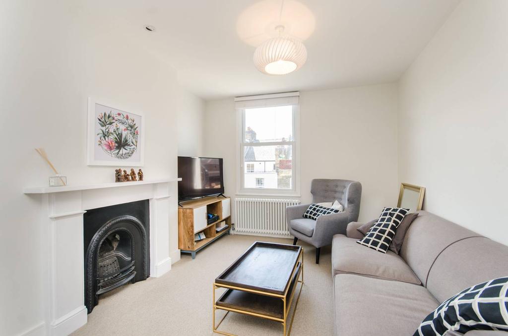 Fermoy Road, Westbourne Park, London, W9 2 bed flat - £2,384 pcm (£550 pw)