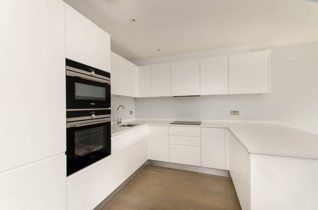 Southern Row, Ladbroke Grove, London... 3 bed flat - £3,879 pcm (£895 pw)