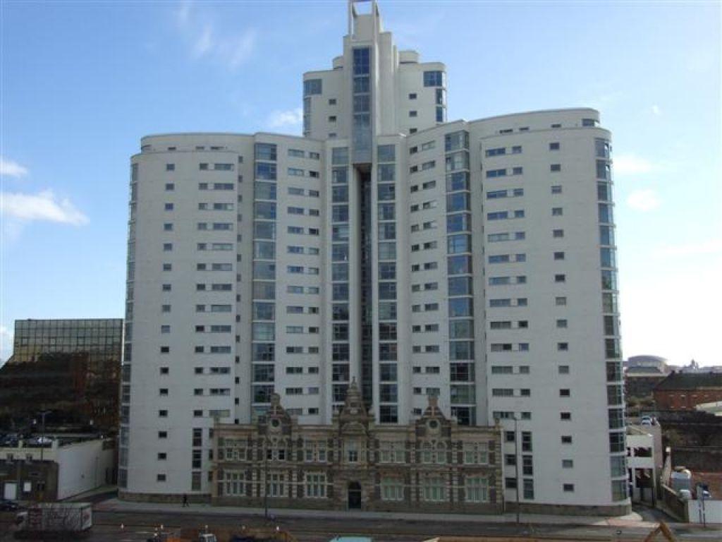 Altolusso, Cardiff City Centre 1 bed apartment - £750 pcm (£173 pw)
