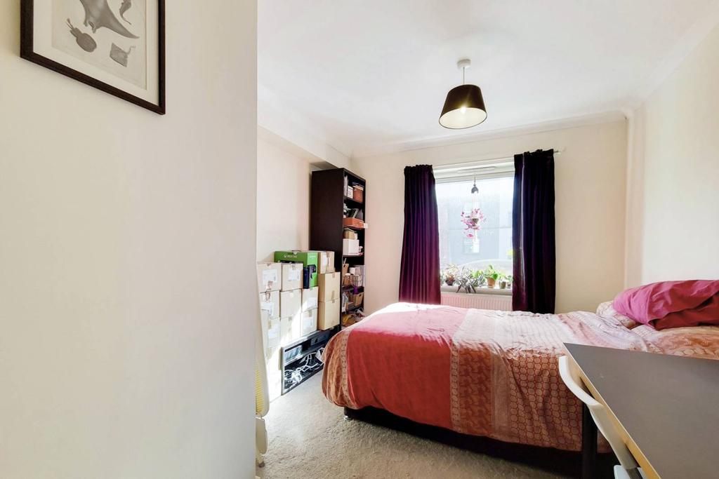 Evan Cook Close, Peckham, London, SE15 1 bed flat - £315,000