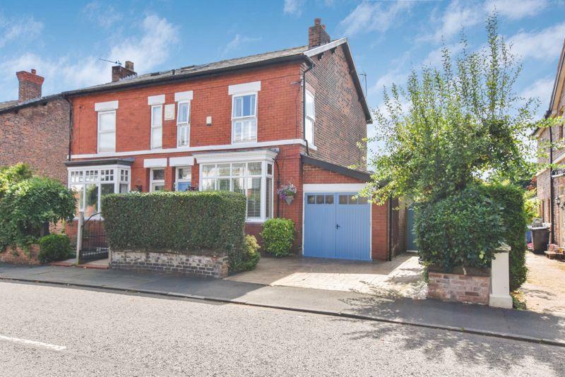 Whitefield Road, Stockton Heath... 3 bed semi-detached house - £650,000