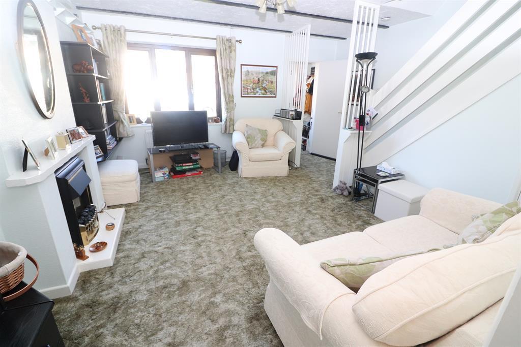 Slimbridge Close, Yate, Bristol, BS37 8XZ 3 bed semi-detached house - £ ...