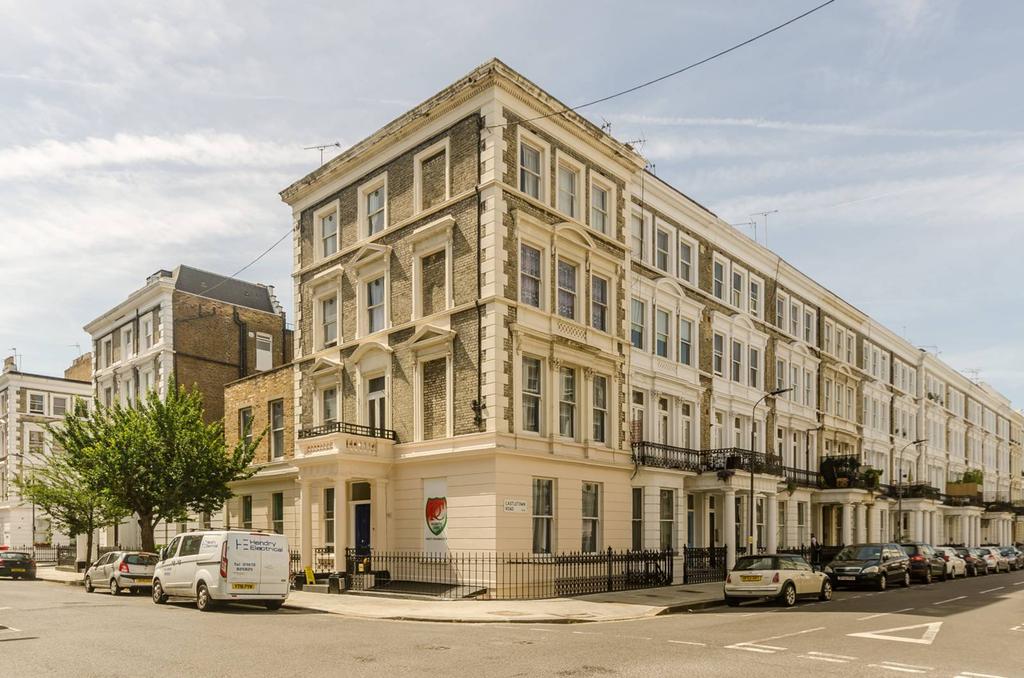 Barons Court, Barons Court, London, W14 Studio - £1,375 pcm (£317 pw)