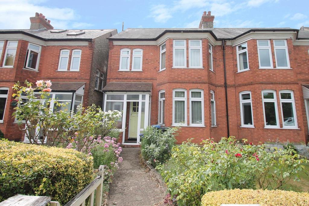 Fords Grove, Winchmore Hill, London N21 3 bed semi-detached house - £ ...