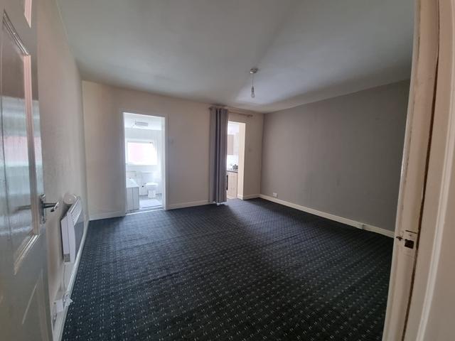 Grafton Street, Bolton, BL1 4BH 1 bed flat - £395 pcm (£91 pw)