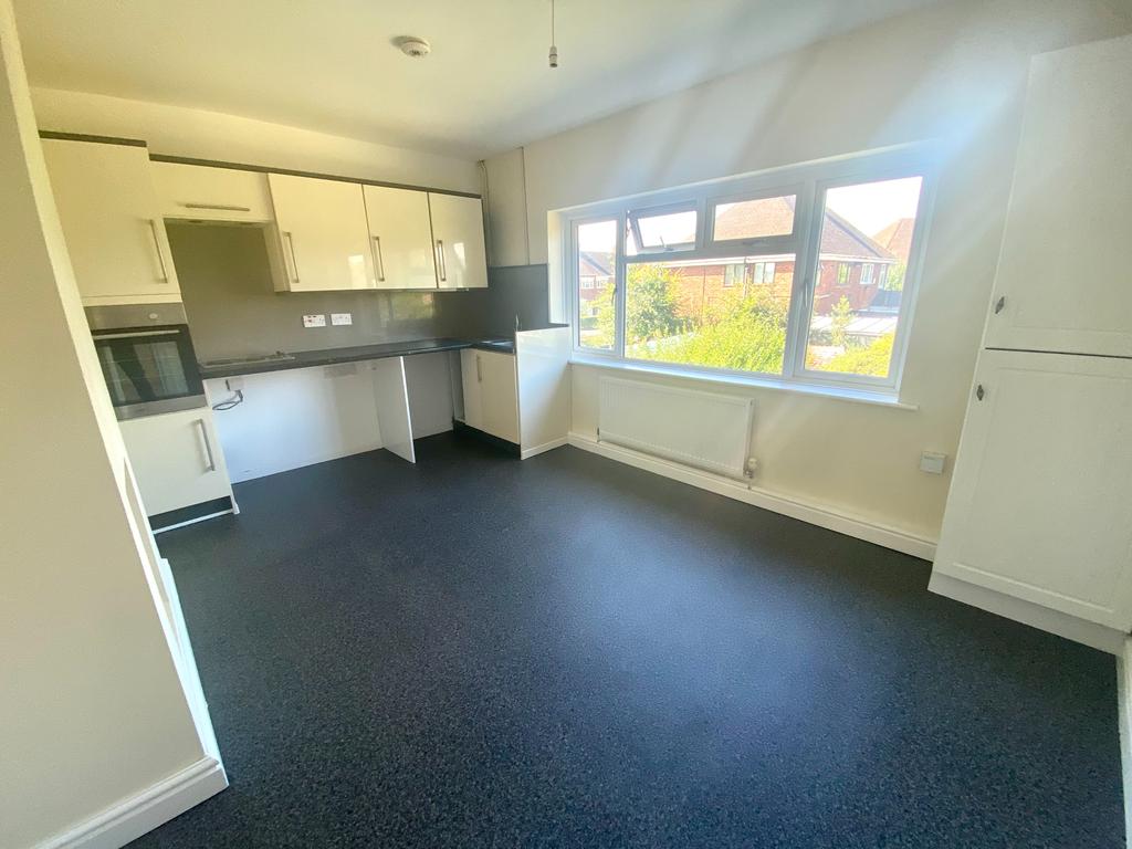 Fazeley Road, Fazeley, B78 2 bed maisonette - £650 pcm (£150 pw)