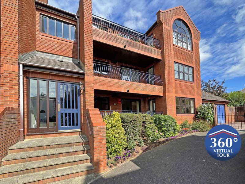 Weirside Place, St. Leonards 2 bed apartment - £425,000
