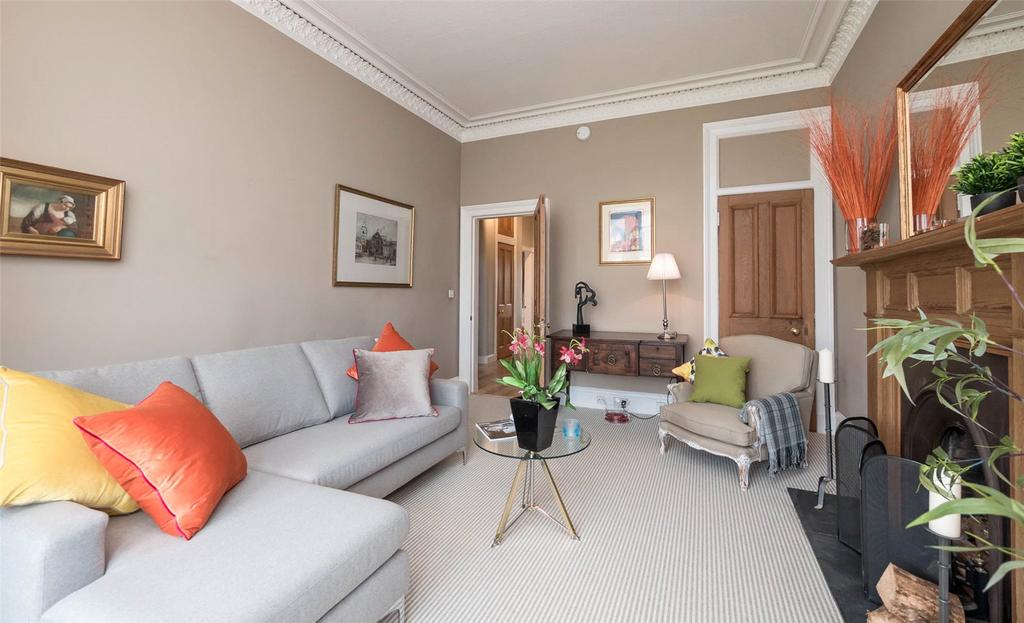 (2FL) Comely Bank Terrace, Edinburgh... 2 bed flat - £1,650 pcm (£381 pw)