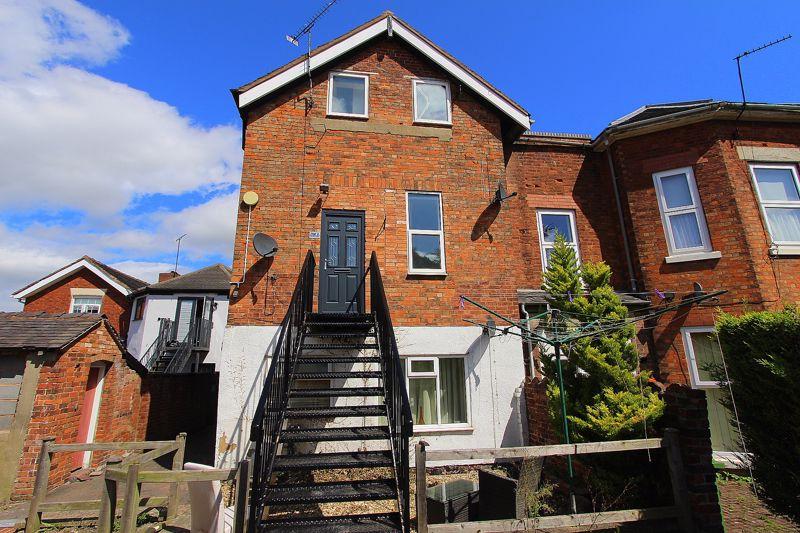 Horse Fair, Rugeley 2 bed maisonette - £750 pcm (£173 pw)