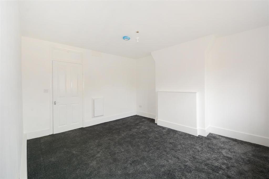 Hadleigh House, Hadleigh Close, E1 2 bed flat - £2,000 pcm (£462 pw)