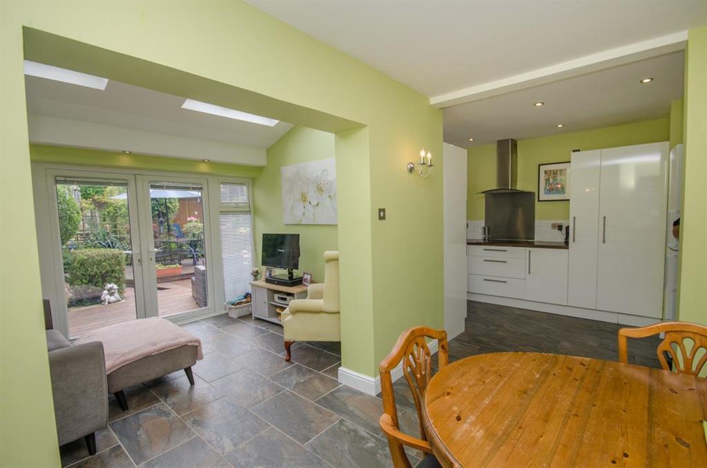 Springleaze, Mangotsfield, Bristol, BS16 9DT 3 bed semi-detached house ...