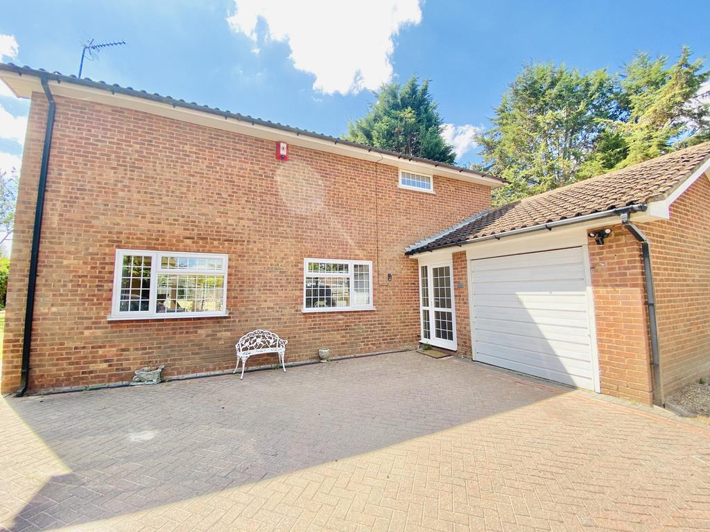 Fosseway Road, Coventry, CV3 4 bed detached house - £650,000