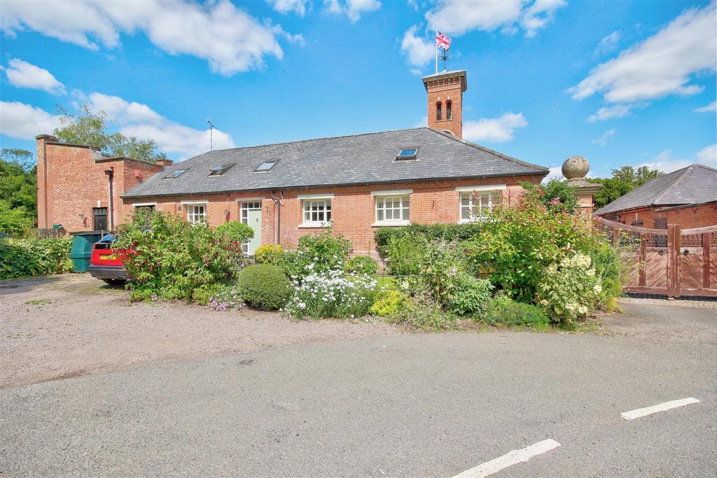Main Street, Gumley, Market Harborough 4 bed character property - £475,000