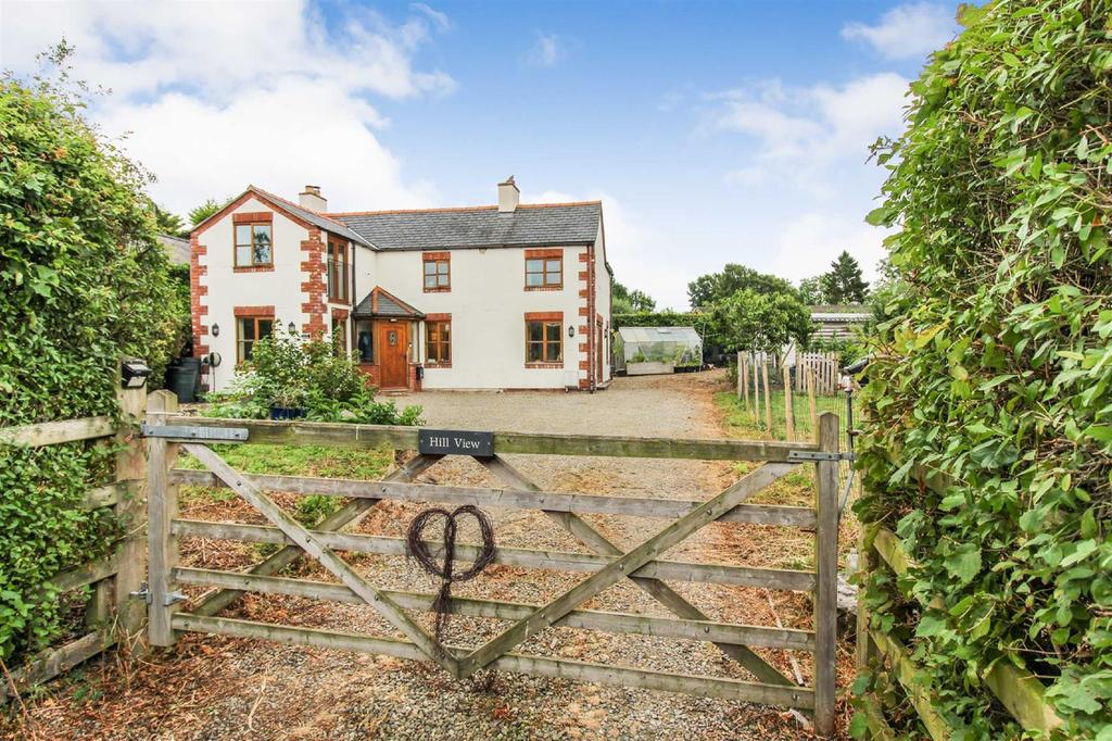 Overton Road, St Martins 4 bed detached house - £430,000