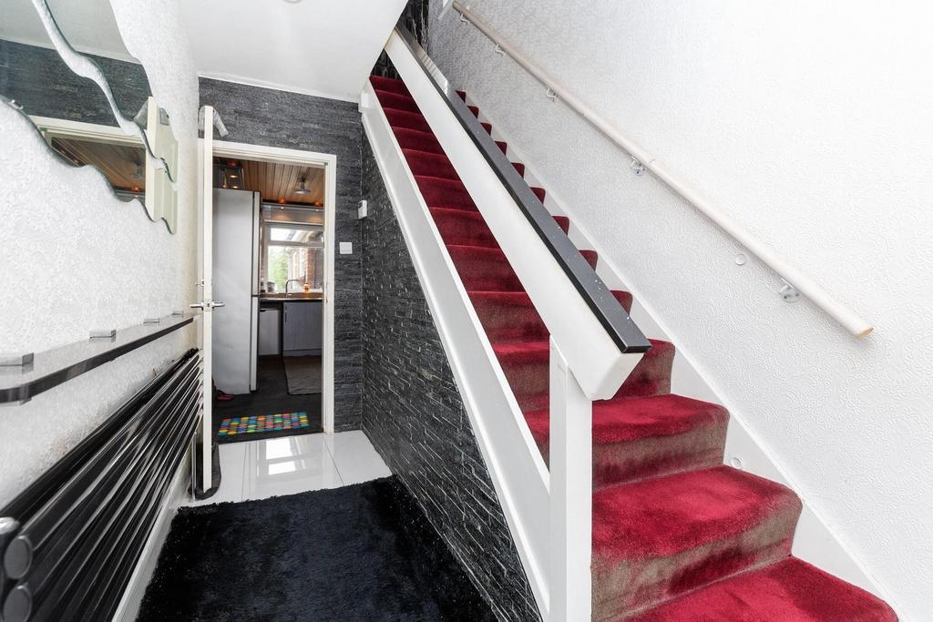 Soothill Lane, Soothill. Batley, West Yorkshire 3 bed detached house ...