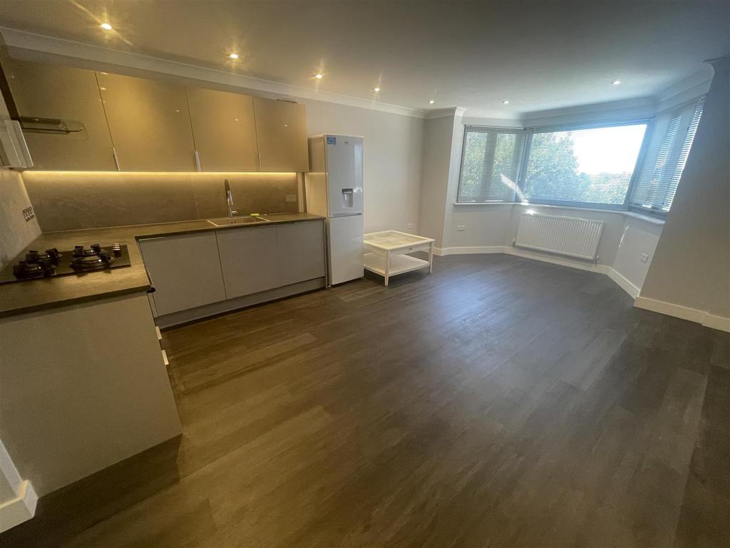 Hendon Way, Hendon Central, NW4 3NE 1 bed flat - £1,500 pcm (£346 pw)