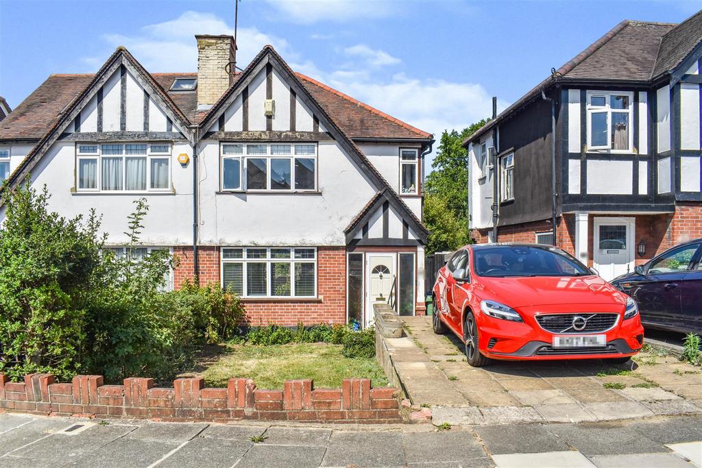 Chinnor Crescent Greenford 3 Bed Semi Detached House £600 000