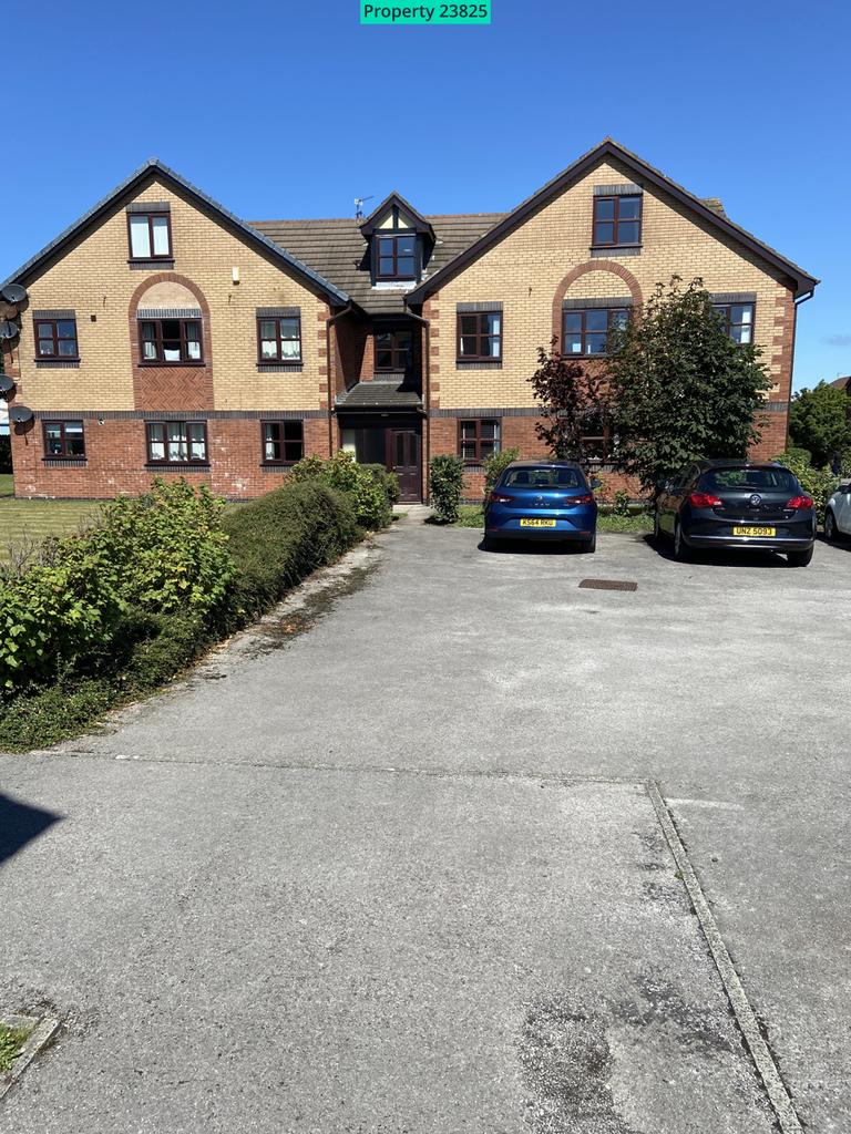 Blackpool, FY4 5FD 2 bed ground floor flat - £625 pcm (£144 pw)