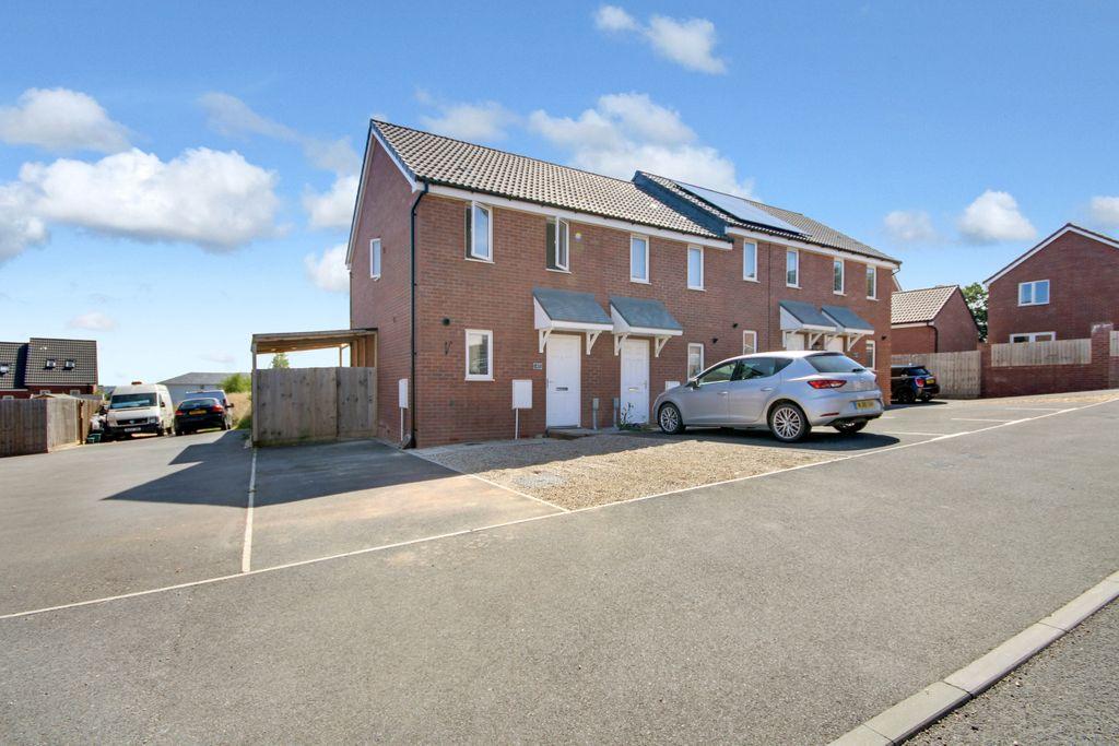 Pincombe Road, Bideford EX39 3FX 2 bed end of terrace house - £225,000