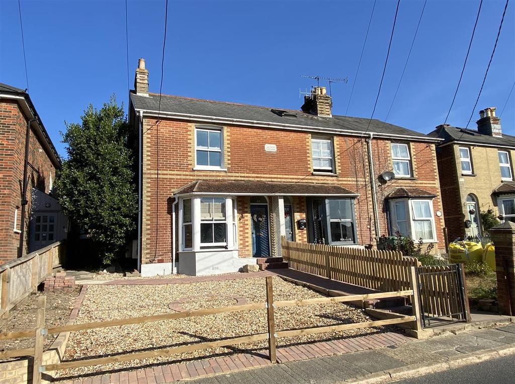 Clatterford Road, Newport 2 bed semi-detached house - £265,000