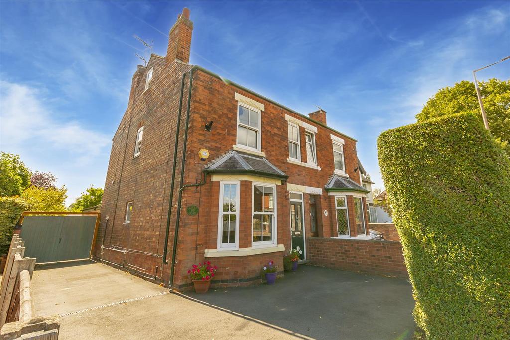 Derby Road, Draycott 3 bed semi-detached house - £375,000