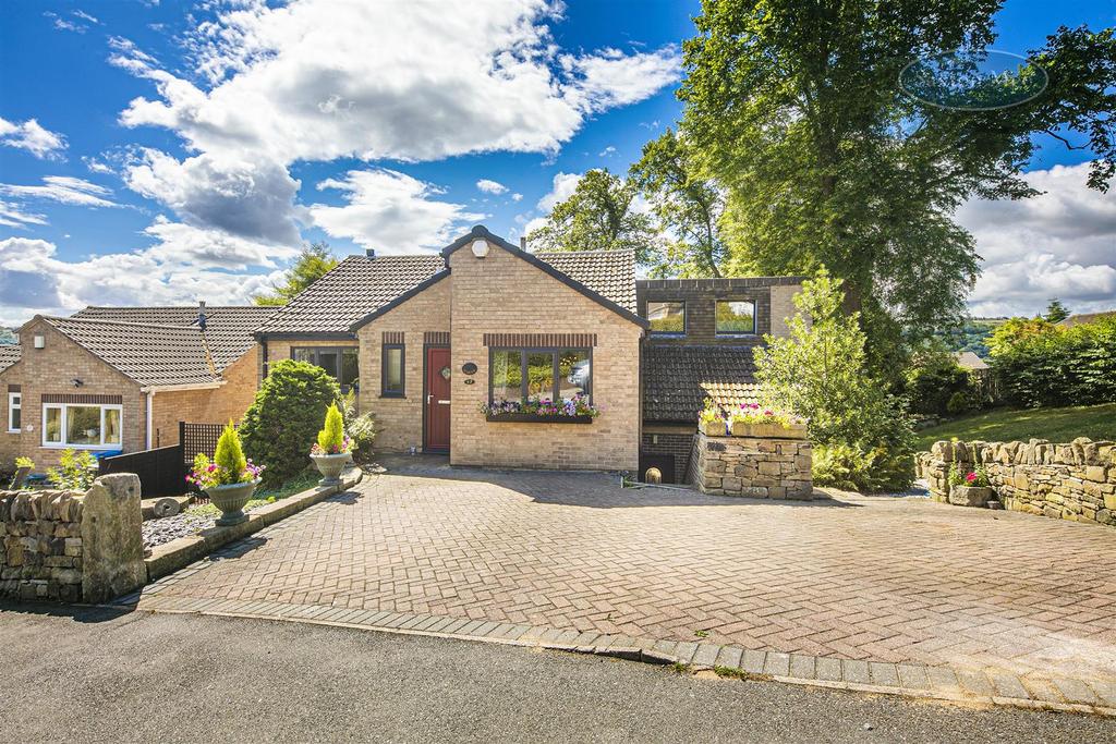 Woodstock Road, Loxley, S6 6TG 5 bed detached house - £525,000