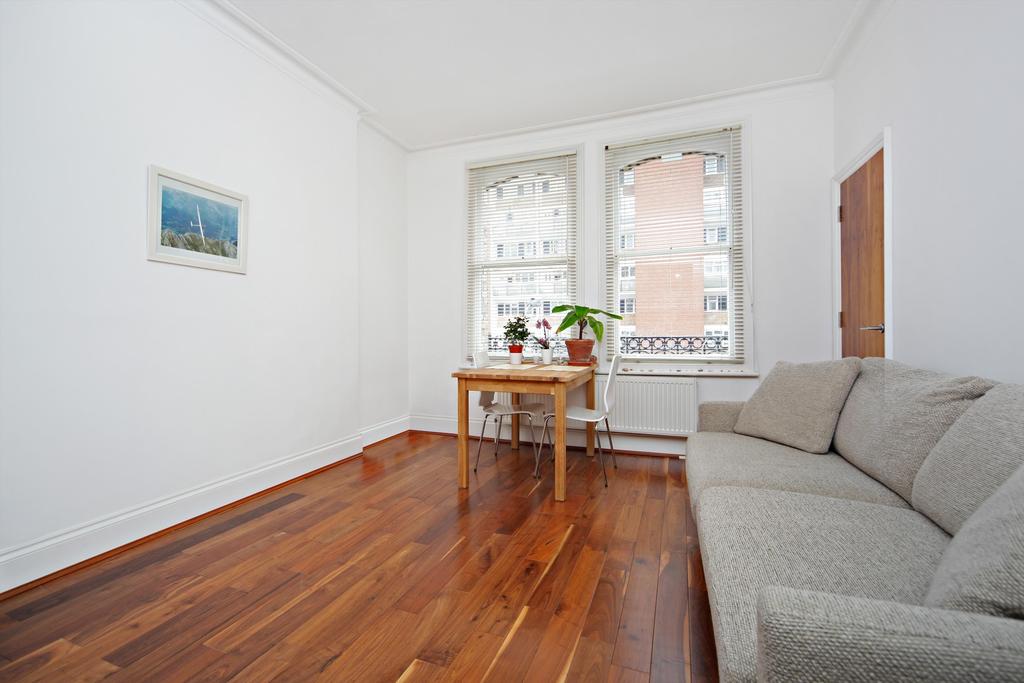 Lisgar Terrace, London, W14 1 bed flat - £1,998 pcm (£461 pw)
