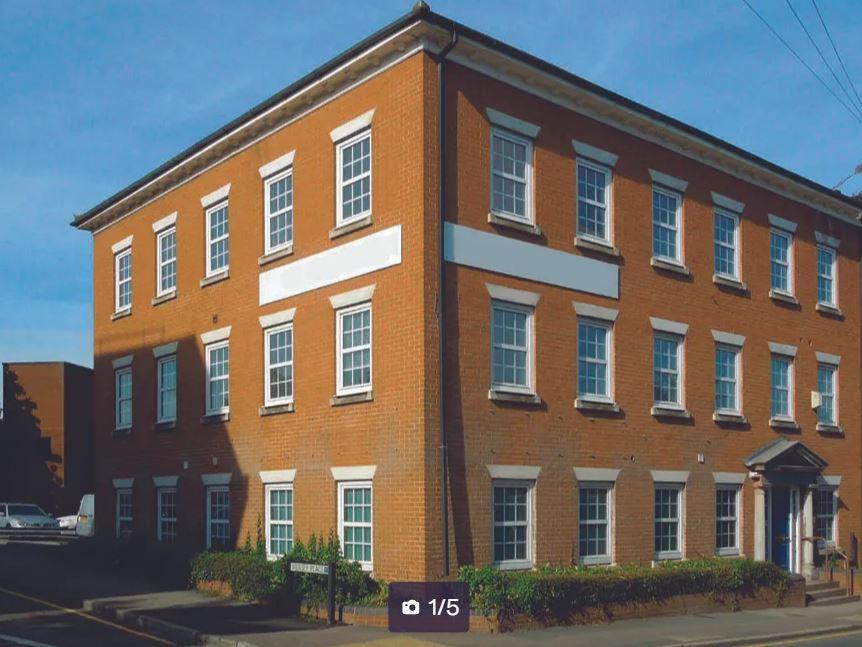 Liverpool Road, Luton LU1 1 bed flat - £825 pcm (£190 pw)