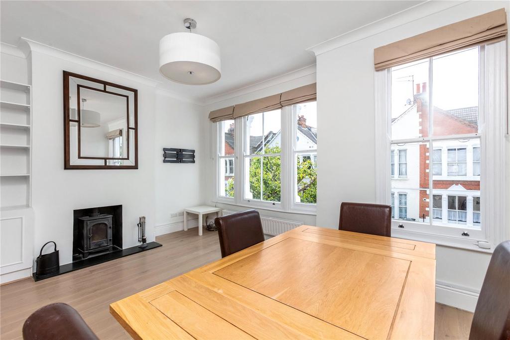 Tynemouth Street, Fulham, SW6 3 bed flat - £3,000 pcm (£692 pw)