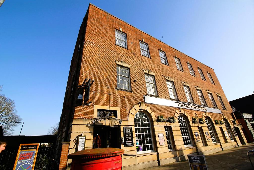 Fishponds Road, Fishponds, Bristol, BS16 3TT 1 bed flat - £180,000