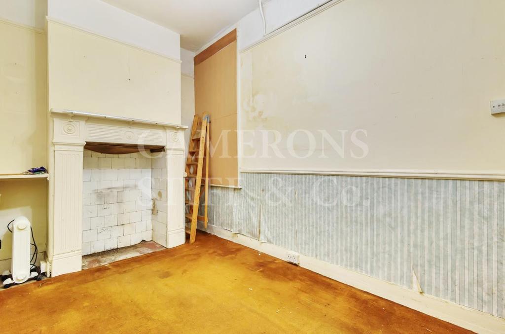 Cranhurst Road, London, NW2 6 bed house - £1,150,000