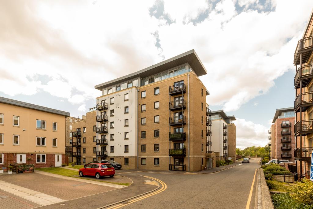 Flat 10, 6, Slateford Gait... 3 bed flat - £275,000