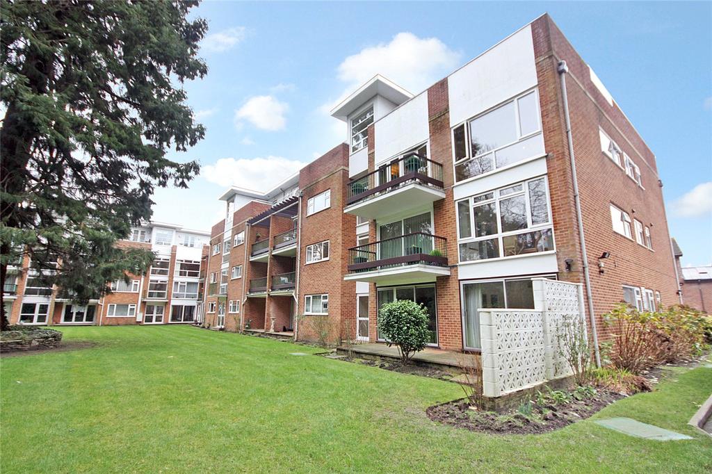 The Avenue, Poole, BH13 2 bed apartment - £350,000