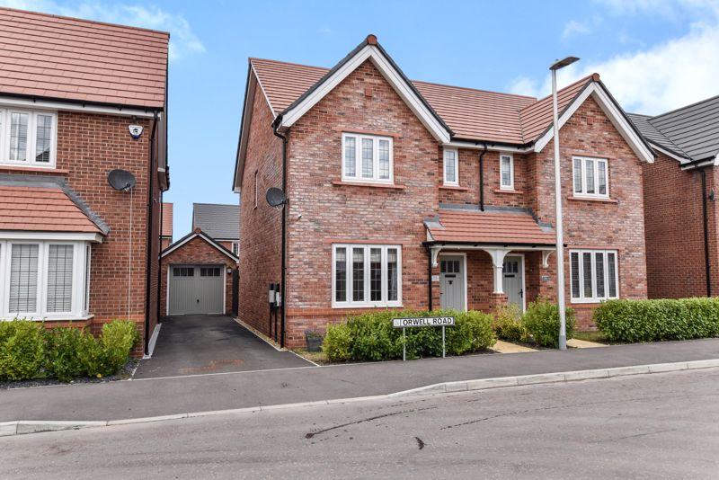 Orwell Road, Sandymoor, Cheshire 3 bed semi-detached house - £285,000