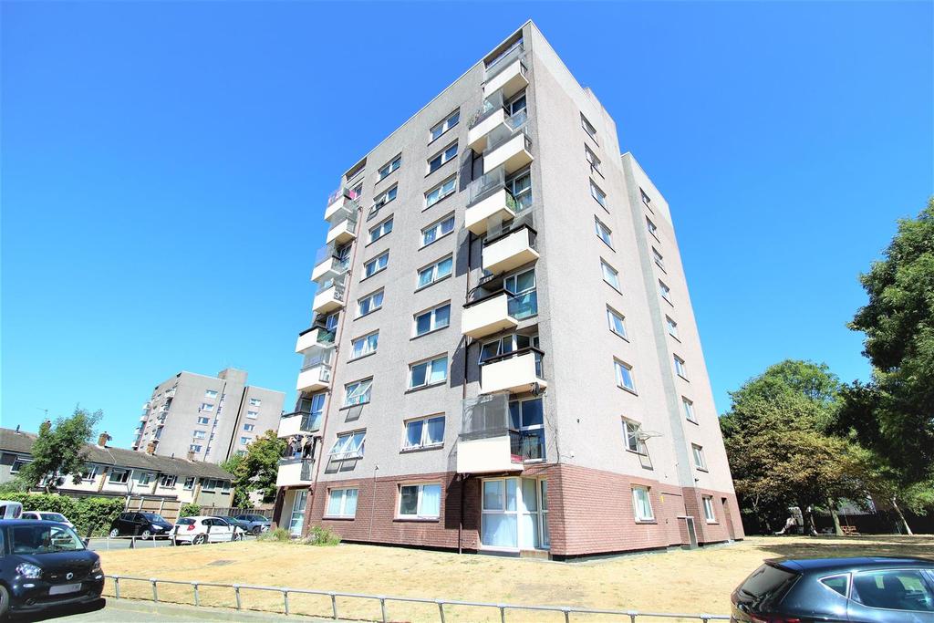 Becton Place, Erith, Kent, DA8 1JN 2 bed flat - £150,000