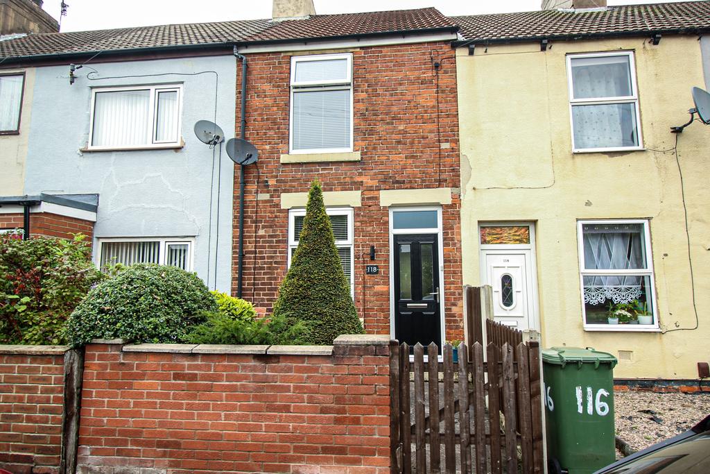Sandy Lane, Worksop S80 2 bed terraced house - £110,000
