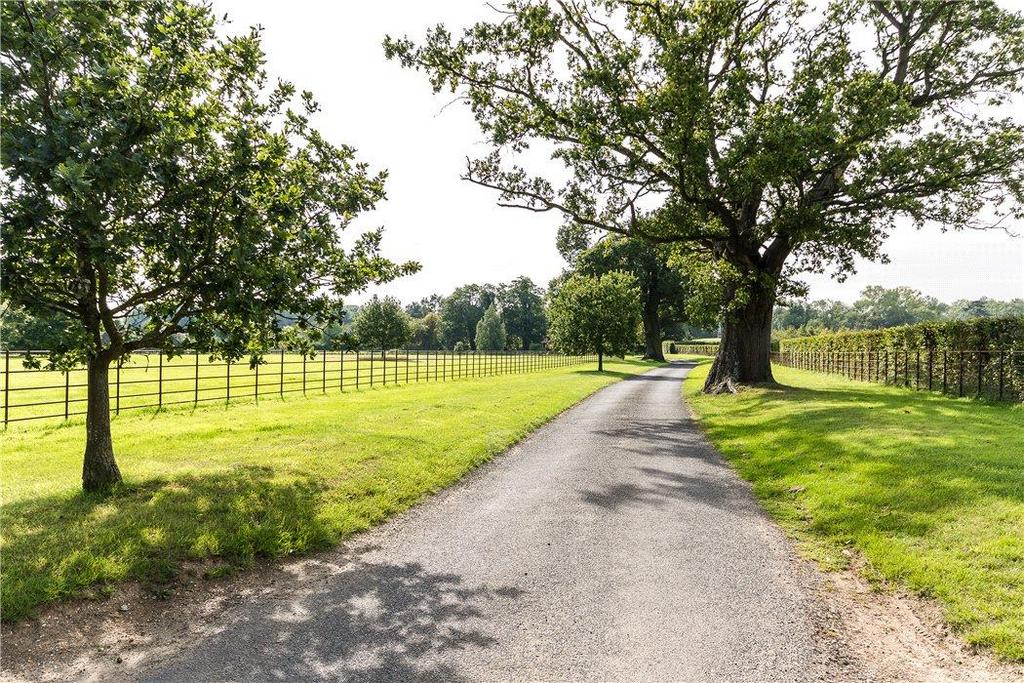 Park Place Cottages, Remenham Hill, Henley-on-Thames, RG9 2 bed semi ...