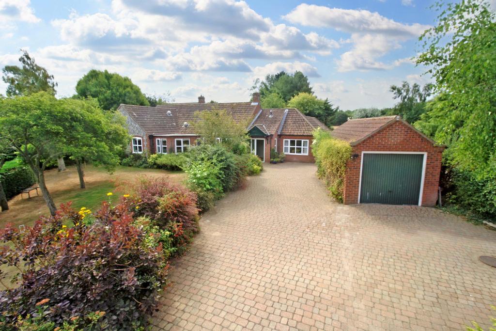 The Street, Briningham NR24 5 bed detached bungalow - £675,000