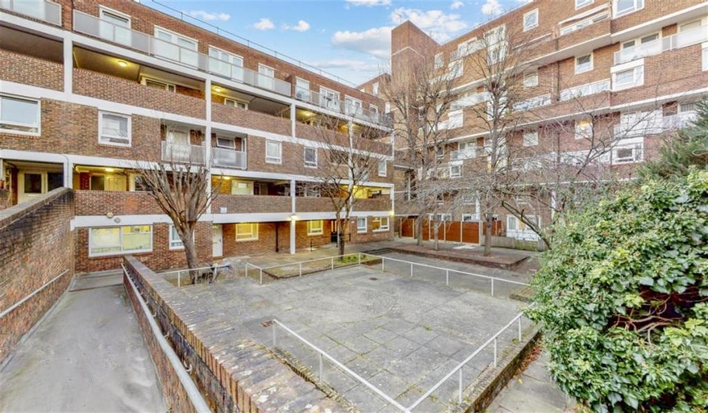 Lipton Road, London, E1 0LJ 3 bed flat for sale - £475,000