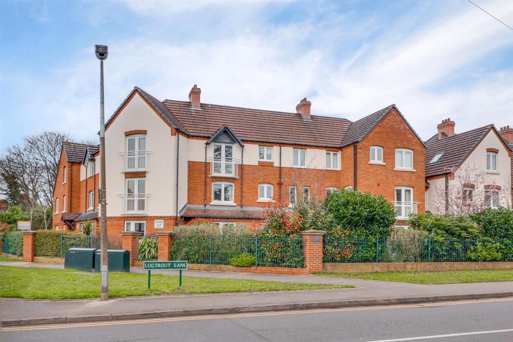 Lugtrout Lane, Solihull 2 bed apartment - £135,000