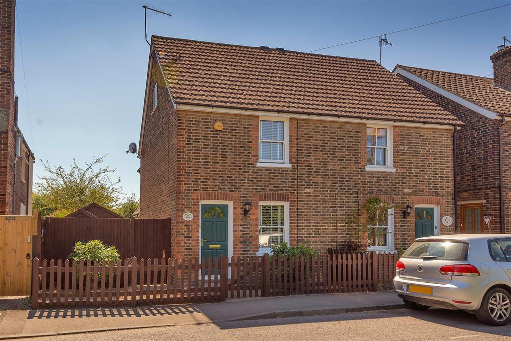 Station Road, Paddock Wood, Tonbridge 3 bed semi-detached house - £435,000